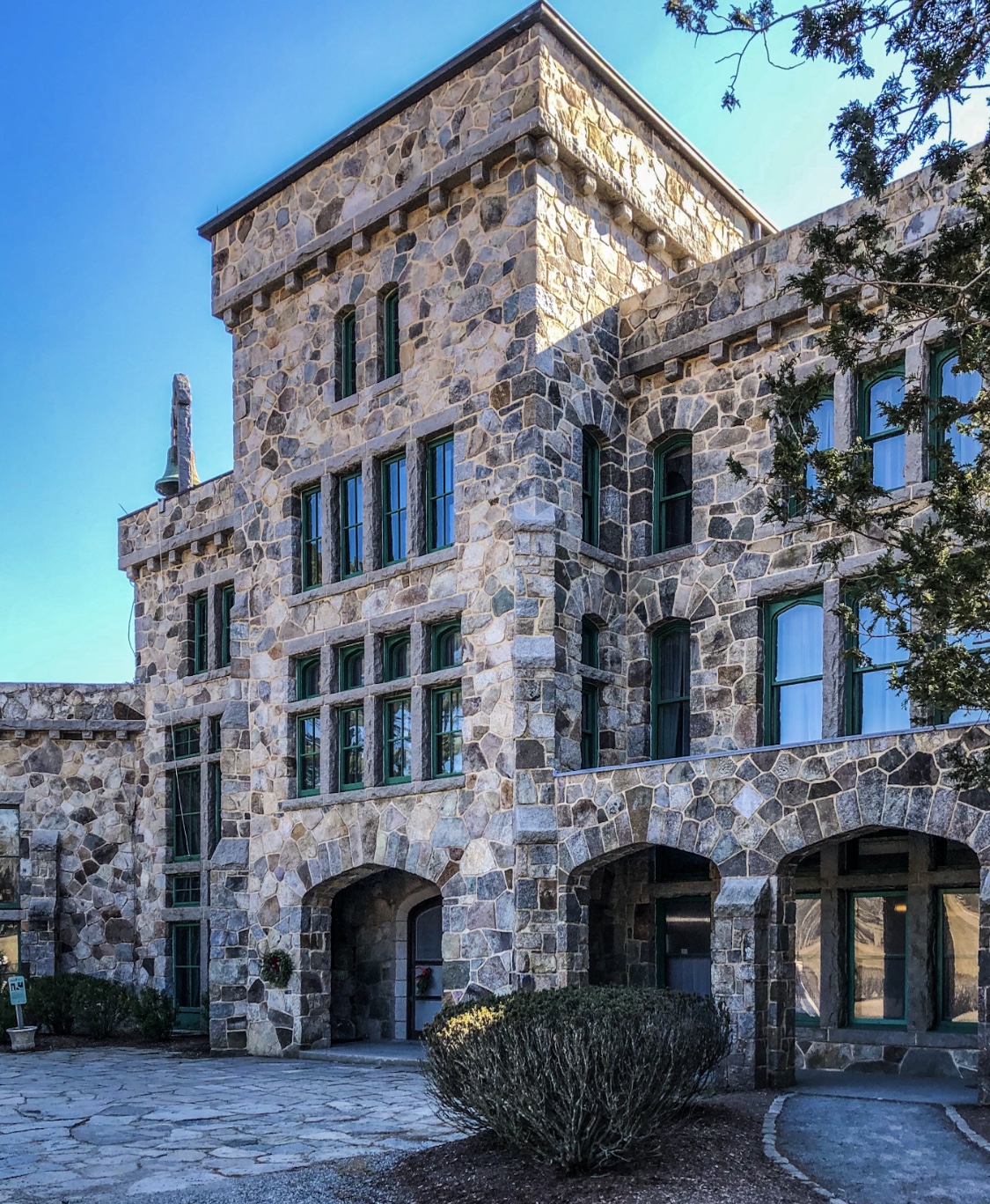 A Walk Through History…The Ames Mansion – Sasysquatchgirl